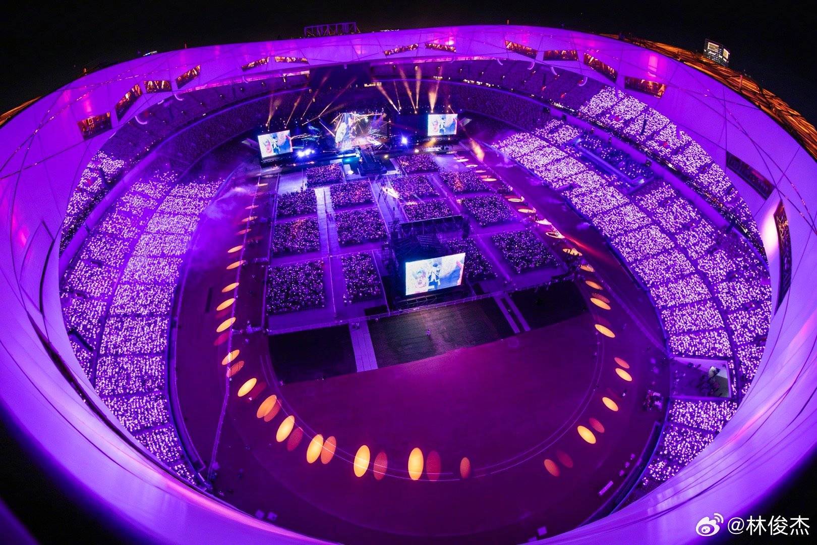 JJ林俊杰携JJ20巡演首登鸟巢 一连三晚开唱 累计动员近十八万观众 自发人浪紫海“太震撼” - 360娱乐，你开心就好