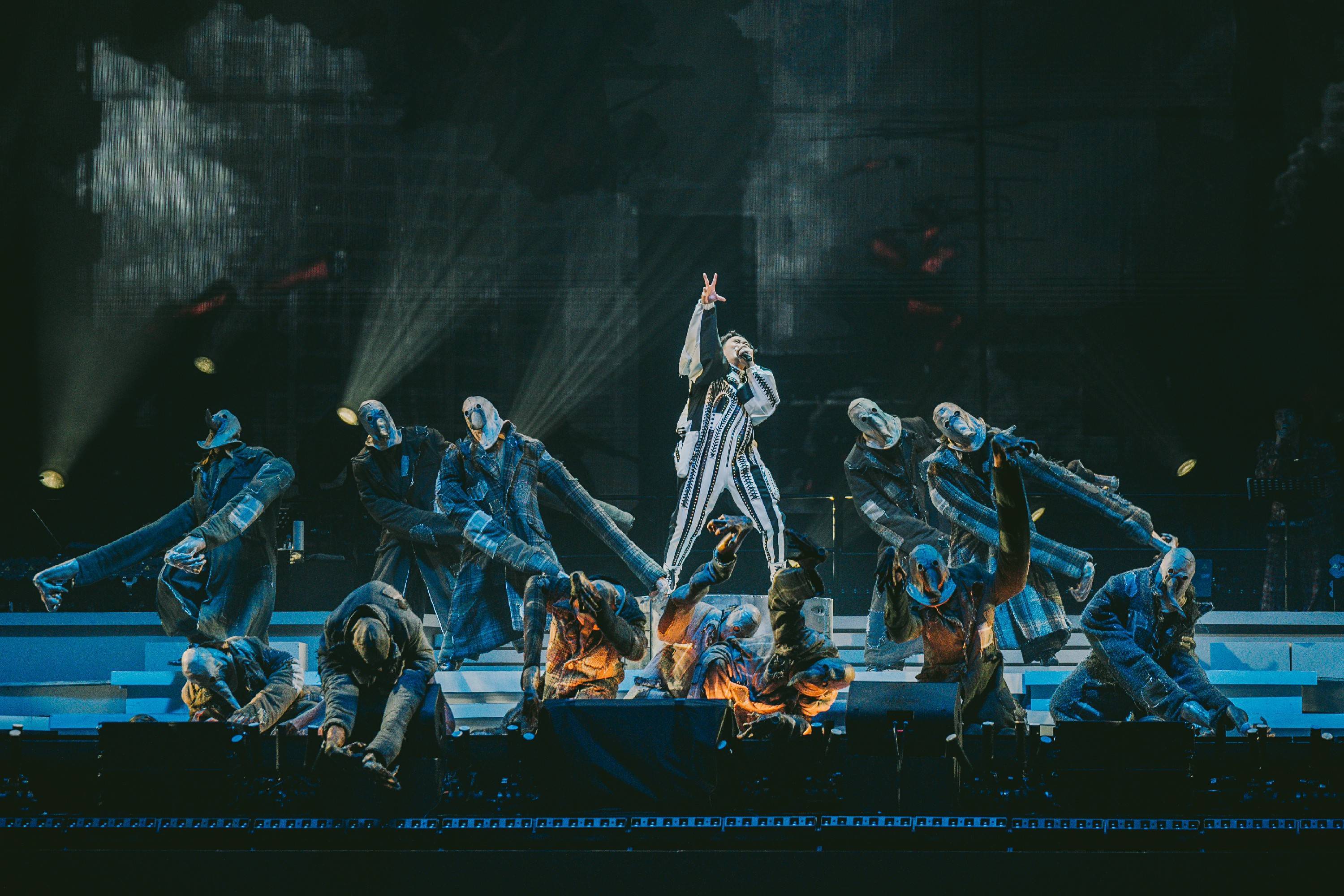 陈奕迅新专辑《CHIN UP!》正式上线 澳门站首唱新歌《社交恐惧癌》 - 360娱乐，你开心就好